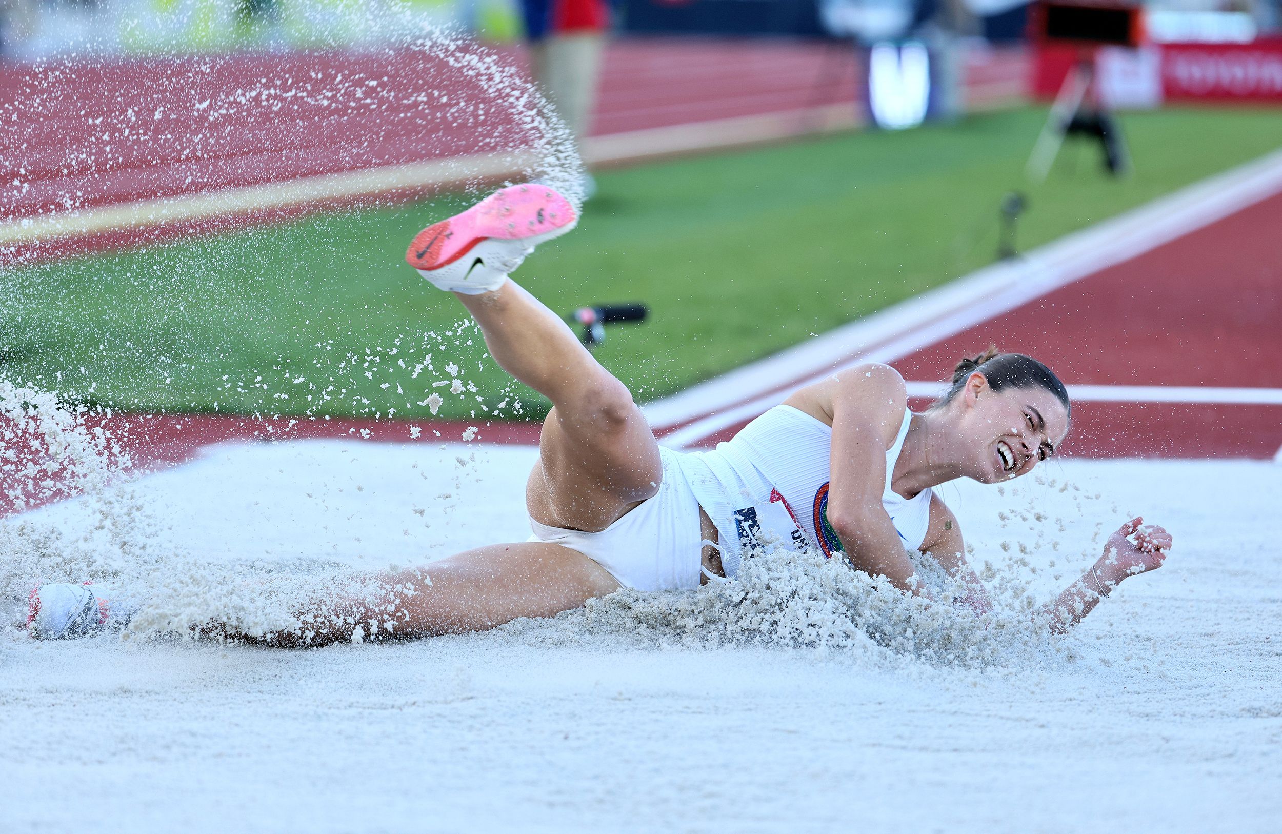 Claire BRYANT | Profile | World Athletics