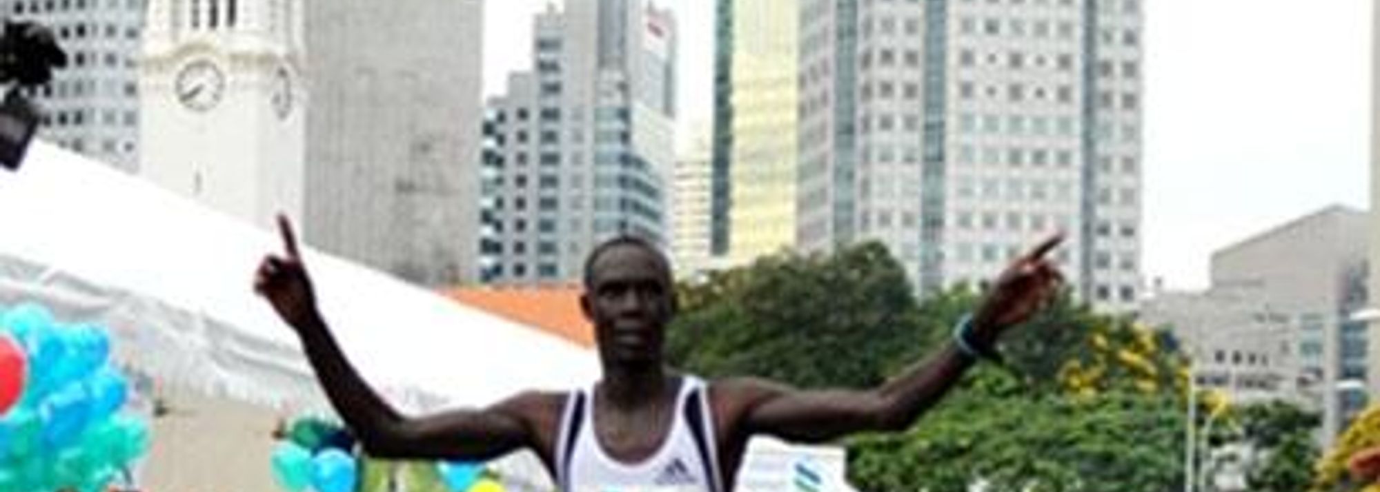 Kibet cracks course record at Singapore Marathon | NEWS | World Athletics