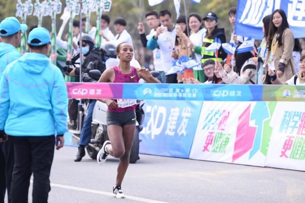 Edesa breaks course record at Lanzhou Marathon | REPORTS | World Athletics