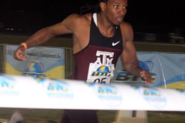Pinder takes third straight 400m title – Bahamian champs | NEWS | World ...