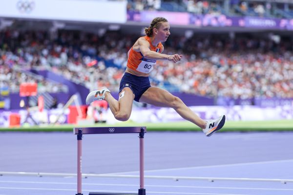 Gold medallists Bol and Alfred take big early morning steps to second ...