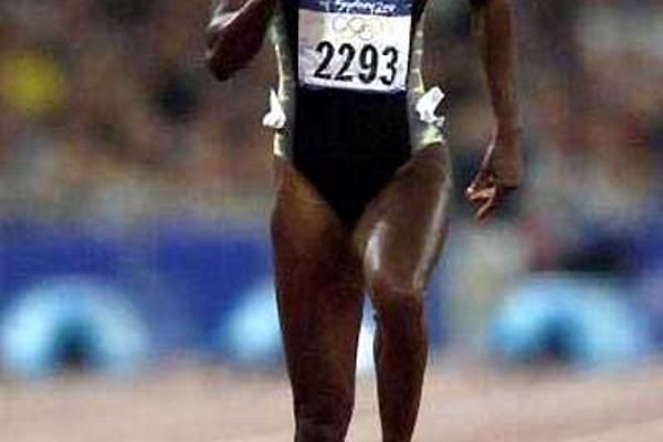 Ottey honoured with statue | NEWS | World Athletics