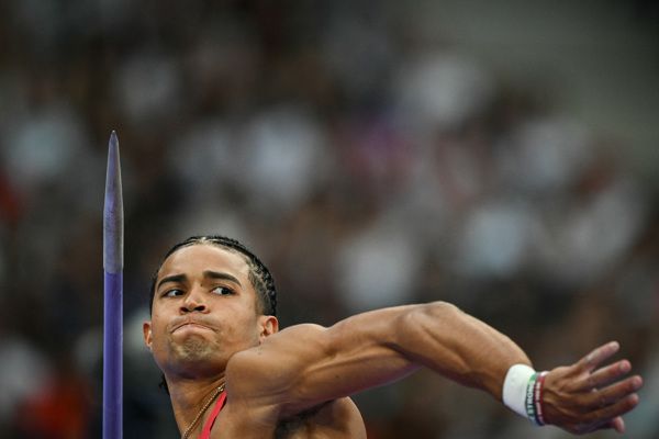 Owens-Delerme wins decathlon, Araujo retains heptathlon title in ...