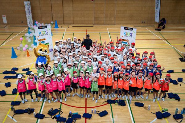 Kids' Athletics ambassador Tebogo leads school relay in Tokyo | Kids ...