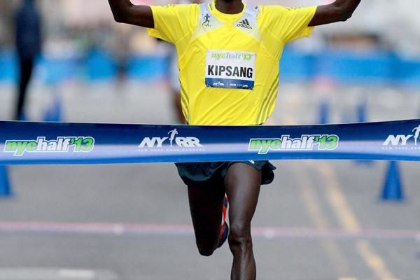 Wilson Kipsang gives high octane performance at chilly NYC Half ...