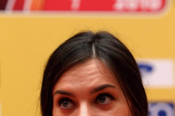 Isinbayeva returns to her original coach | NEWS | World Athletics