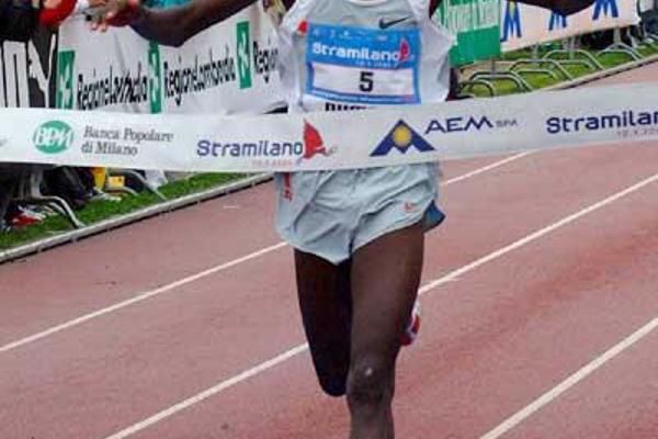 Kiprotich in the world’s fastest time of 2005 takes Stramilano honours ...