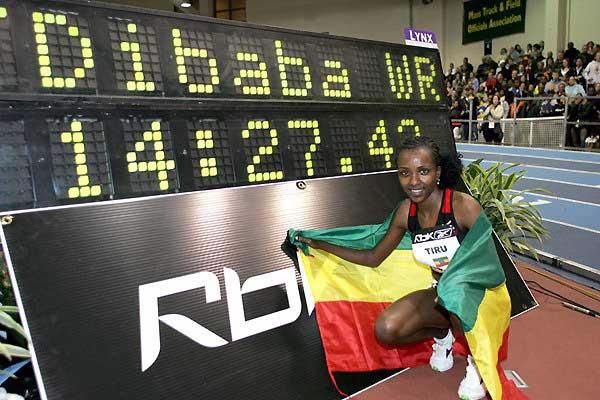 Dibaba shatters her World indoor 5000m record - 14:27.42 in Boston ...